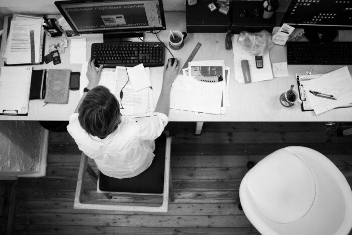 How to Make a Relationship Work When one Partner is Busy - Mag Love